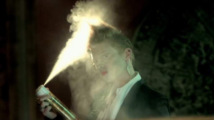 La Roux’s In For The Kill by LEGS | Videos | Promonews