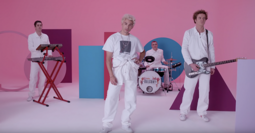 Balcony 'Girls' by Regina Sepp | Videos | Promonews