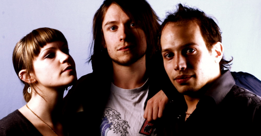 Left Eye Blind sign to Academy | Videos | Promonews